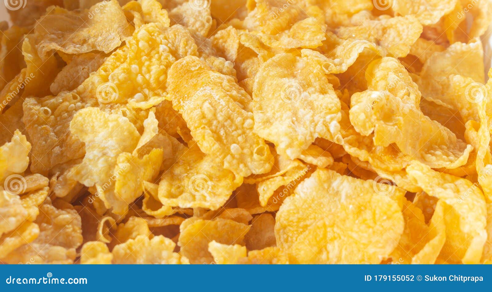 Toasted Golden Flakes of Corn Stock Photo - Image of brunch, nutrition ...