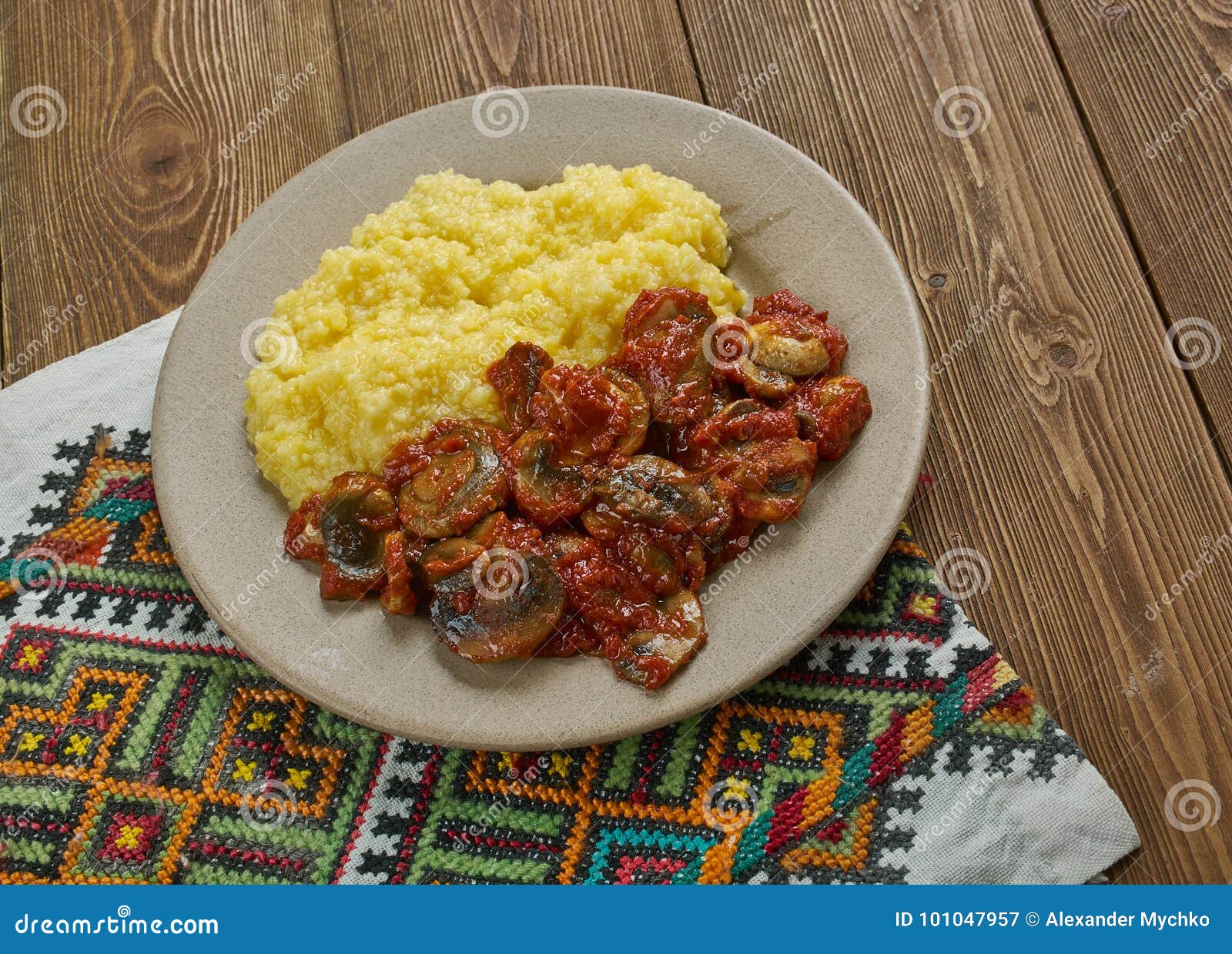 Tocana de ciuperci imagen de archivo. Imagen de salsa - 101047957