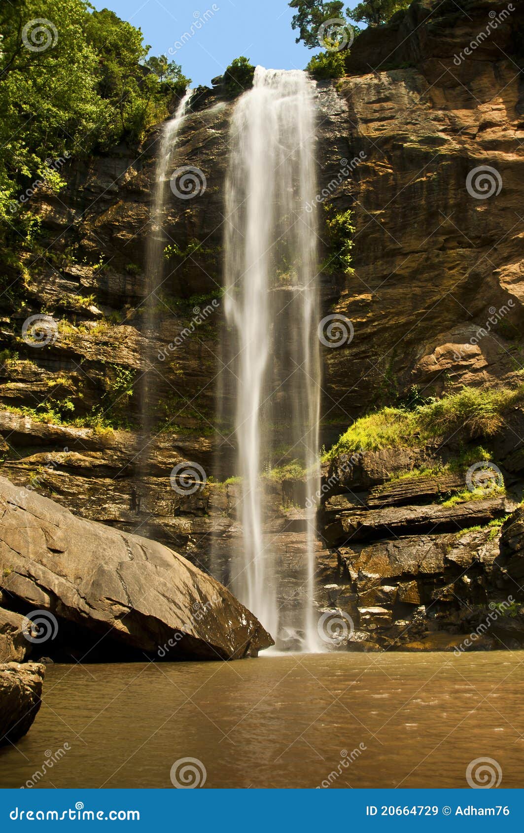 Toccoa Falls, Georgia stock image. Image of toccoa, fresh - 20664729