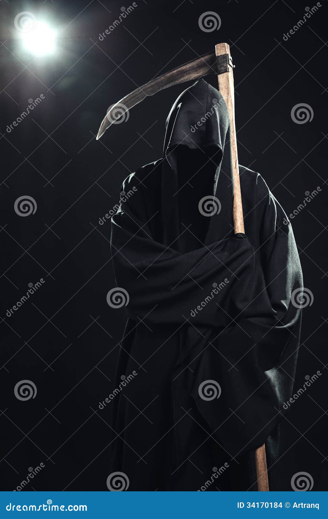 Tod mit Sense stockfoto. Bild von dämon, nacht, mondschein - 34170184