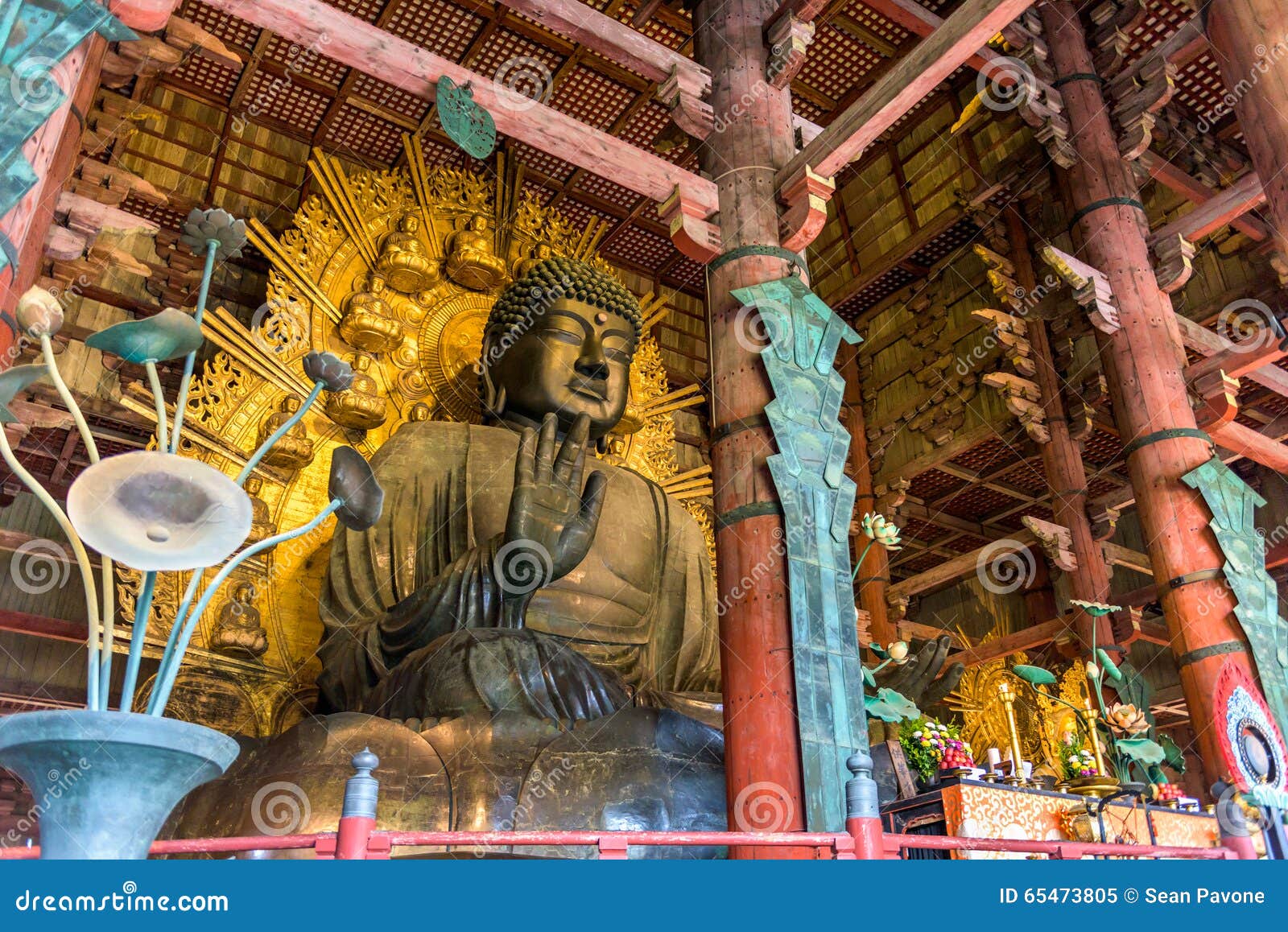 Todaiji Tempel in Nara stockbild. Bild von metall, zuhause - 65473805