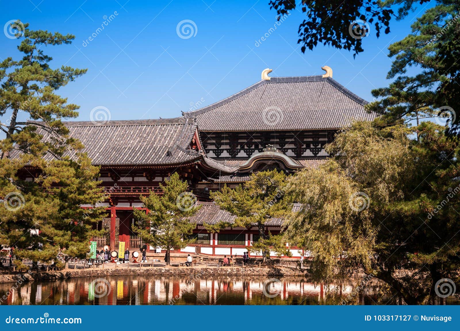 Todaiji-Tempel - Nara - Japan Redaktionelles Stockfotografie - Bild von ...