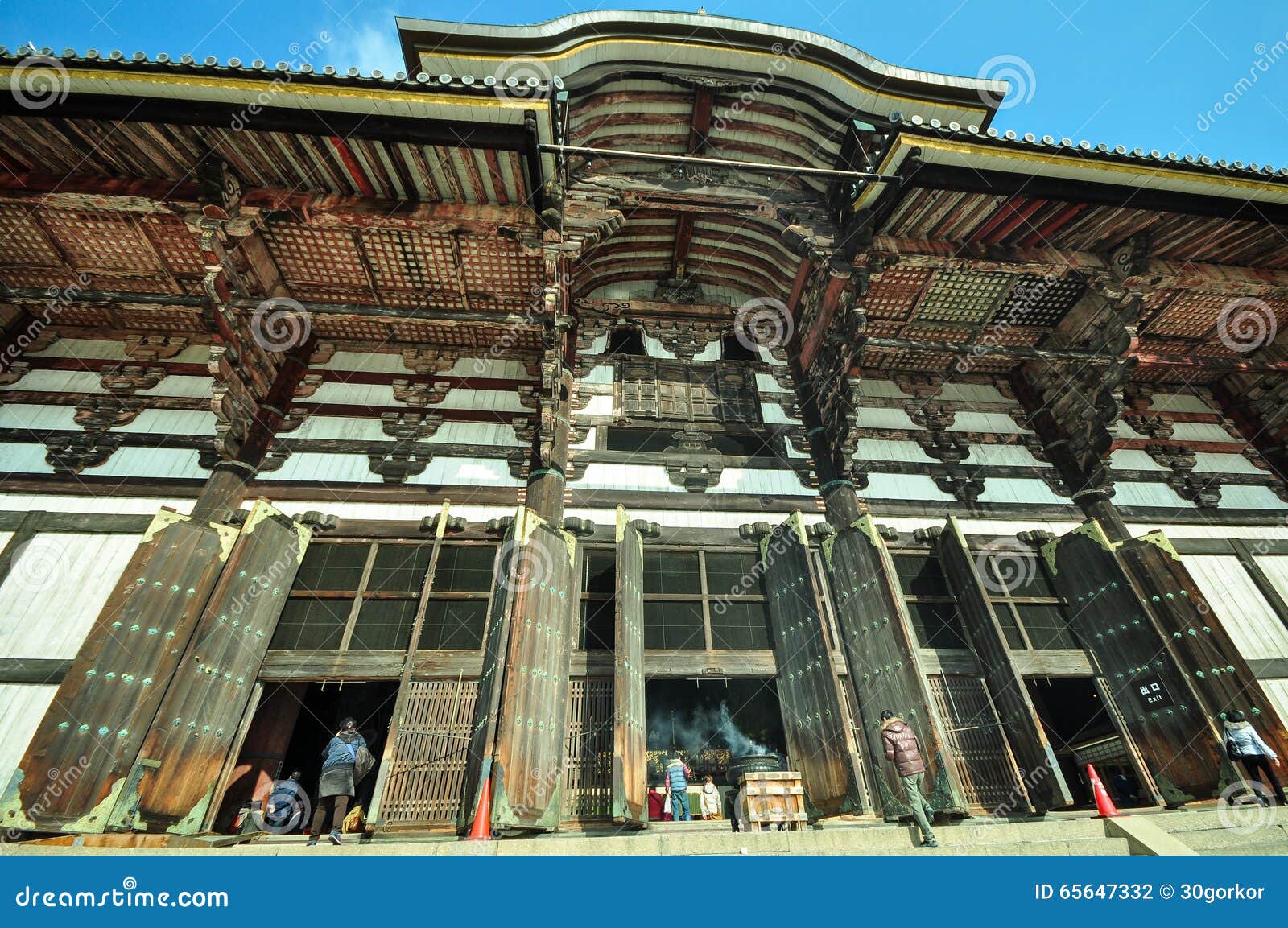 Todaiji Tempel in Nara, Japan Redaktionelles Stockfotografie - Bild von ...