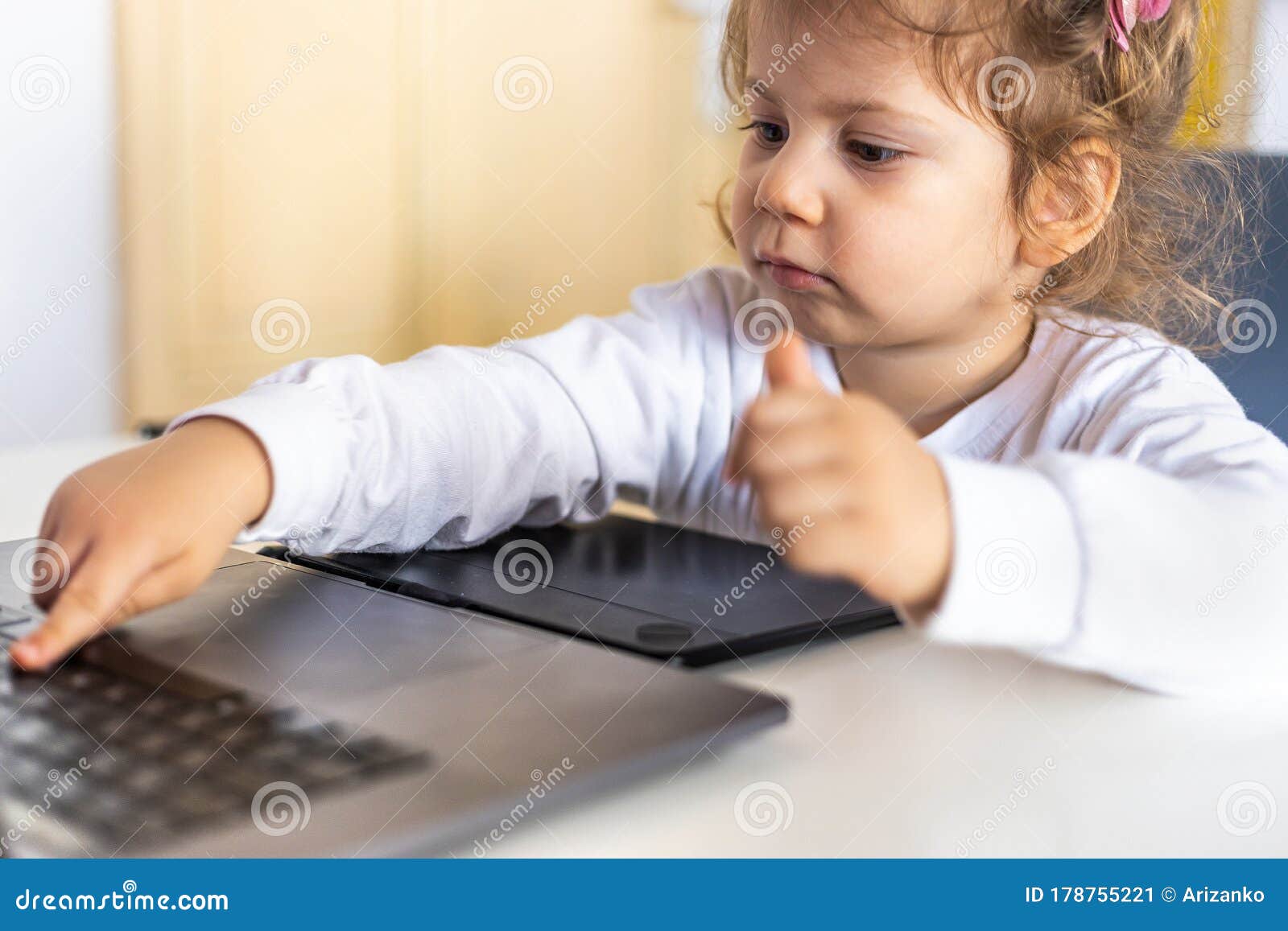 Toddler Drowing on Drawing Board Stock Image - Image of illustrate ...
