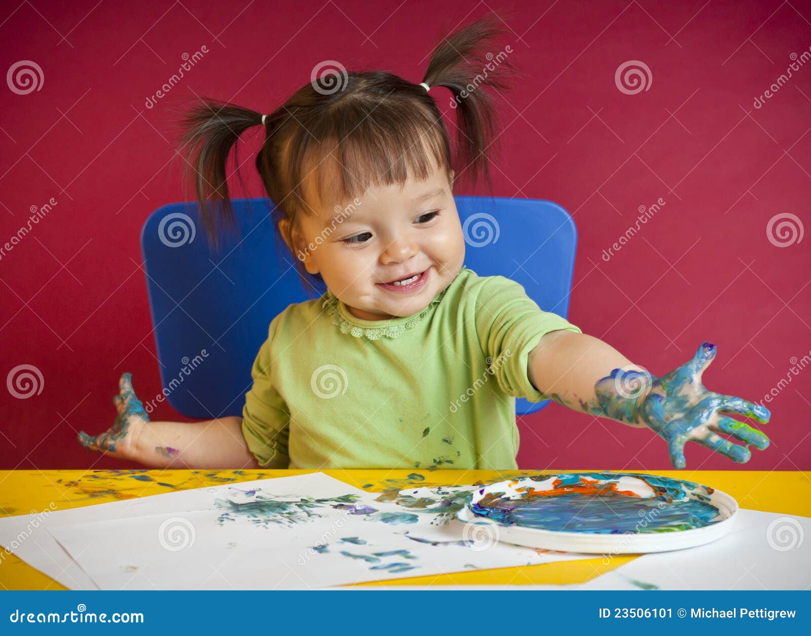 Toddler finger painting stock image. Image of green, mixed - 23506101