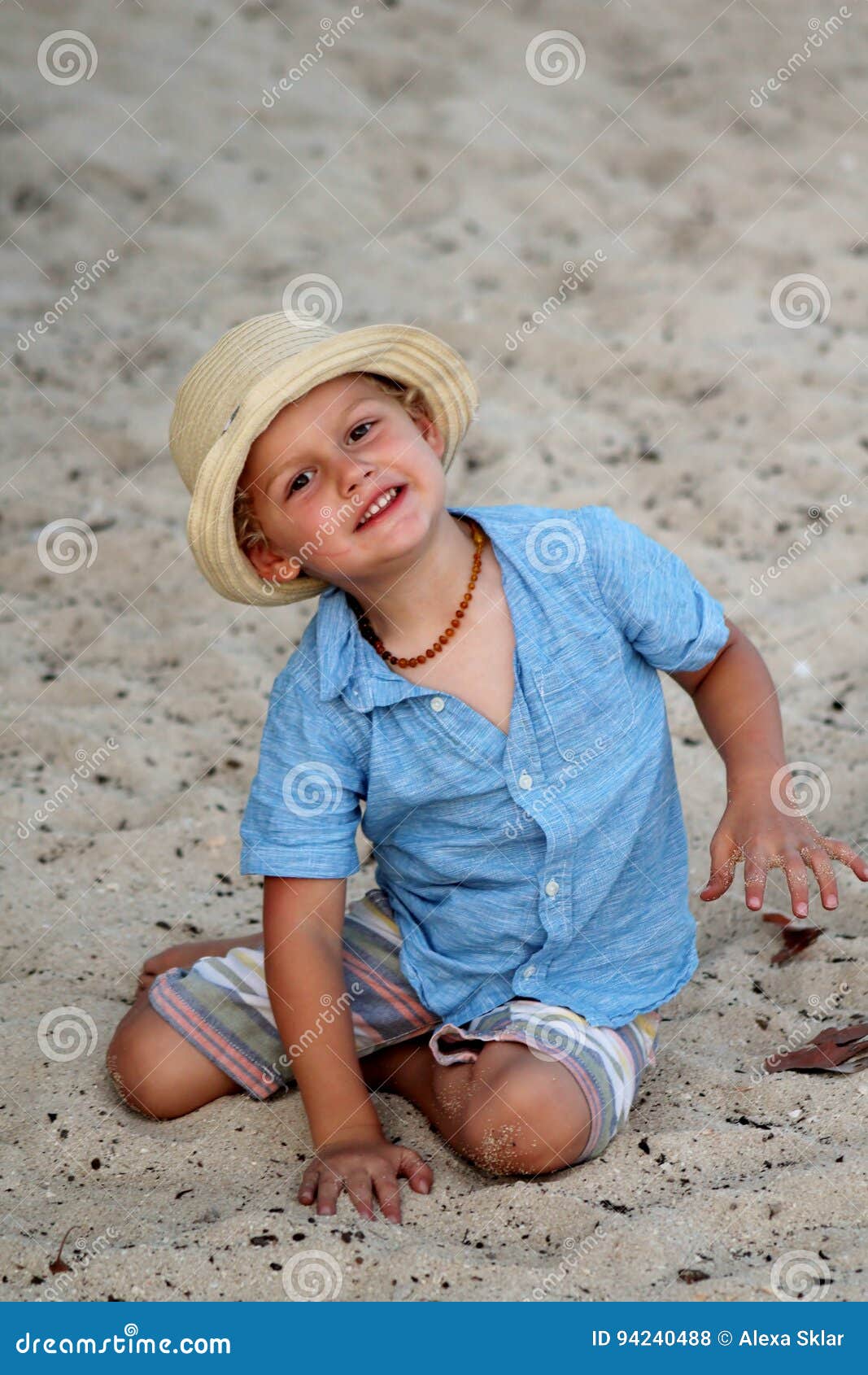 Toddler Playing at the Beach Stock Photo - Image of water, playing ...