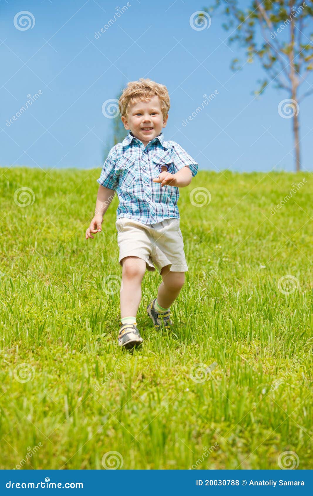 Toddler running stock photo. Image of green, blond, person - 20030788