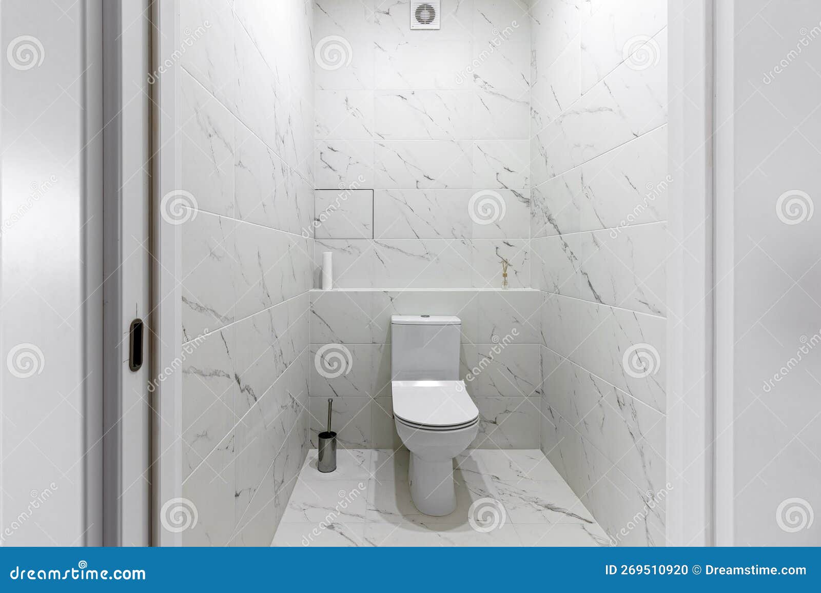 Toilet in the Bright Interior of a Modern Toilet in an Apartment Stock ...