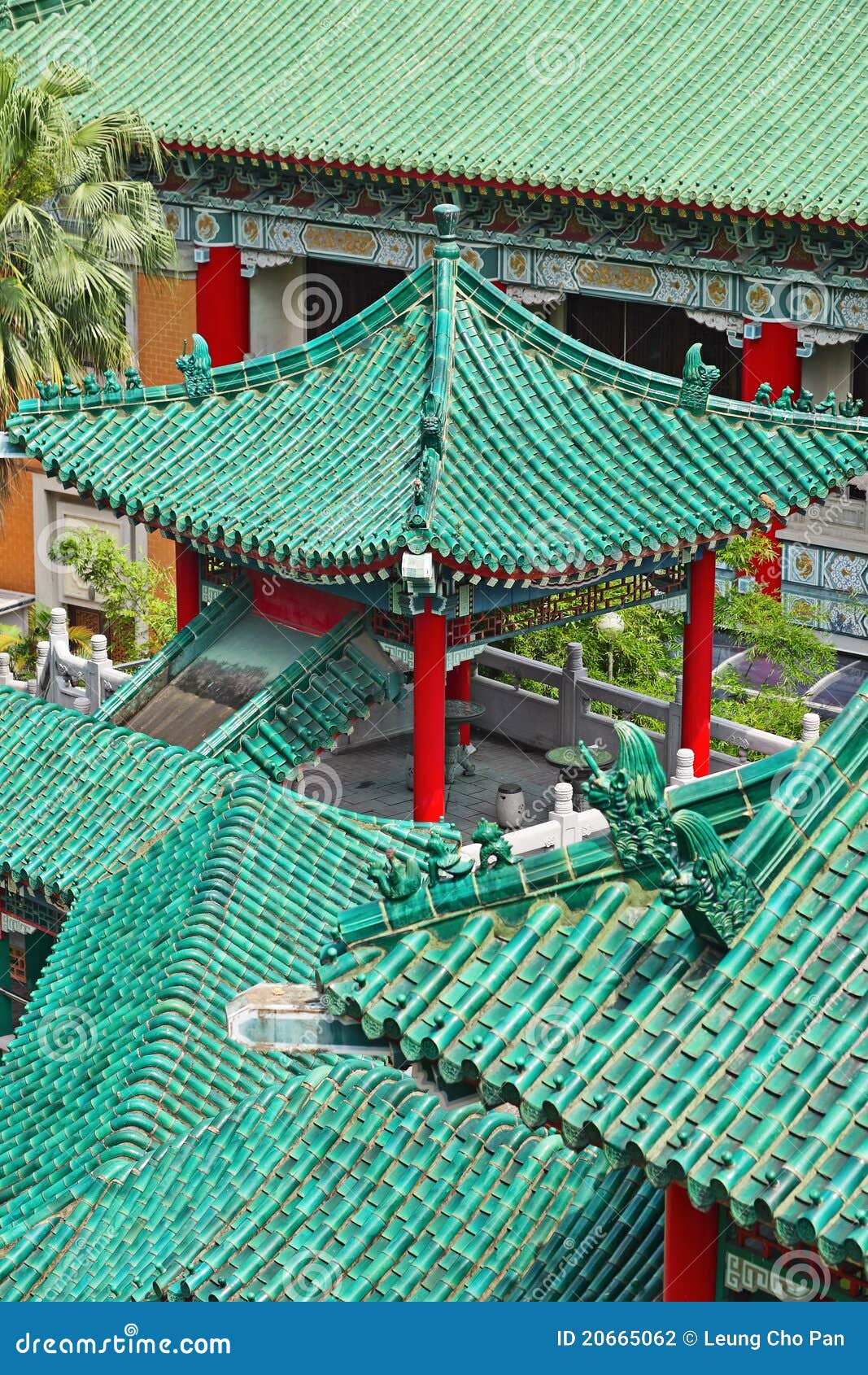 Toit chinois de temple photo stock. Image du toit, ciment - 20665062