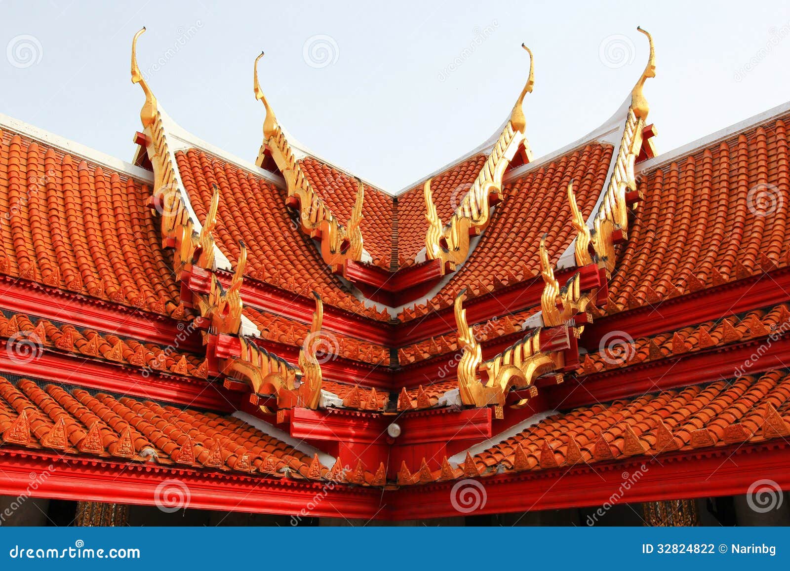 Toit de marbre de temple photo stock. Image du majestueux - 32824822