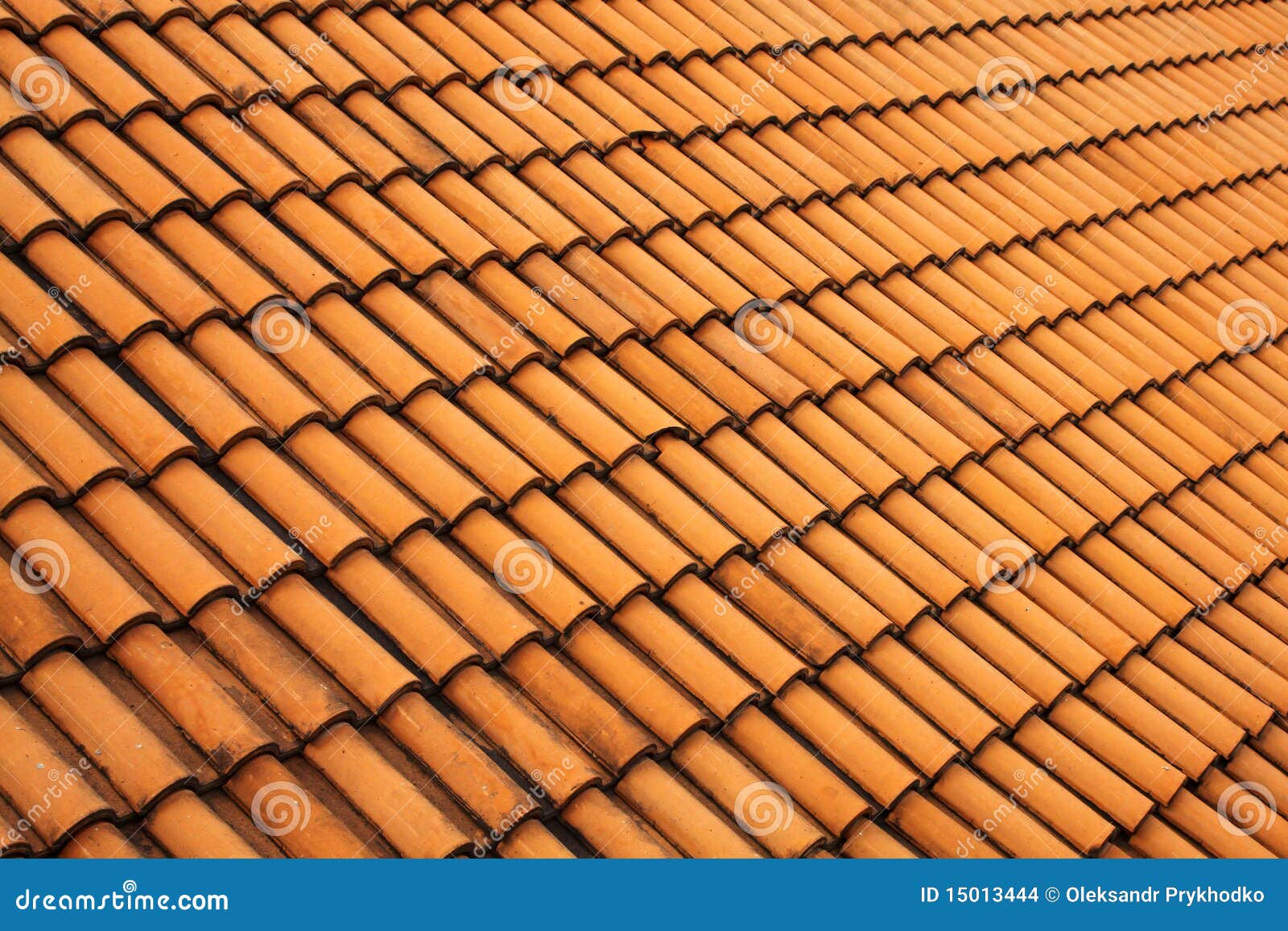 Toit de tuile rouge photo stock. Image du détail, texture - 15013444