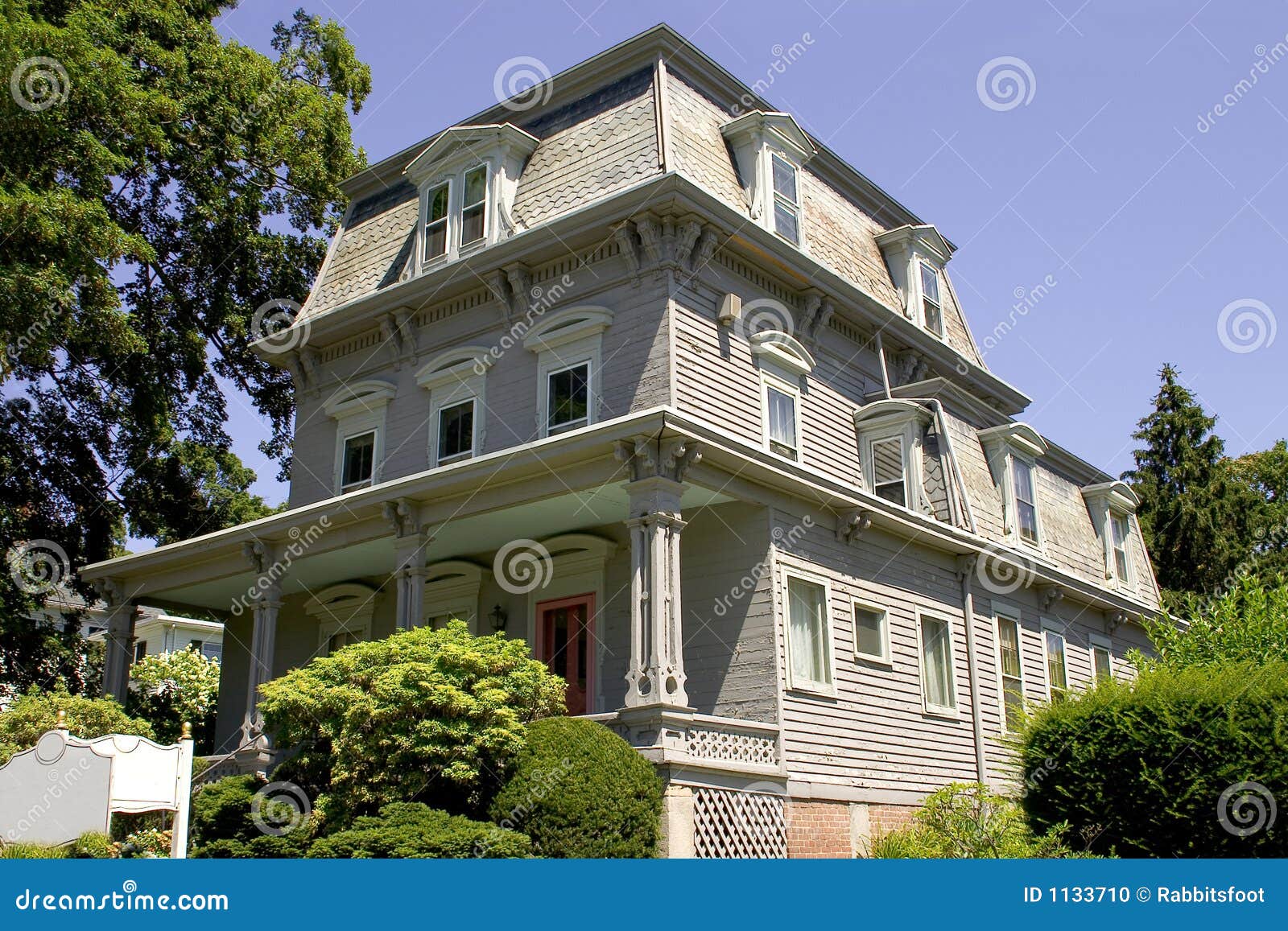 Toit En Mansarde - Construction Victorienne Photo stock - Image du toit ...