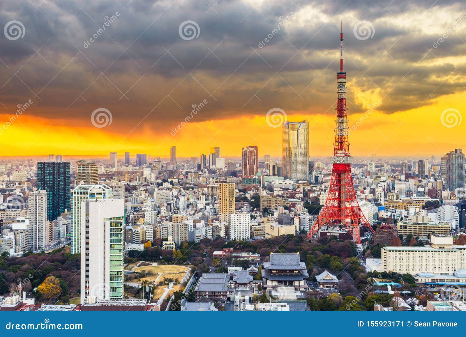 Tokyo, Japan Famous Skyline Stock Image - Image of antenna, lights ...