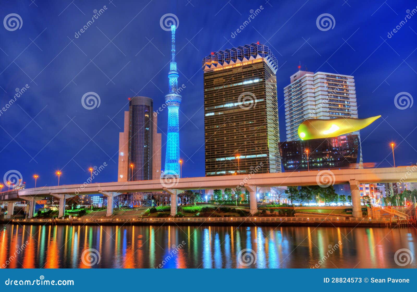 Tokyo Skyline at Asakusa stock image. Image of metropolis - 28824573