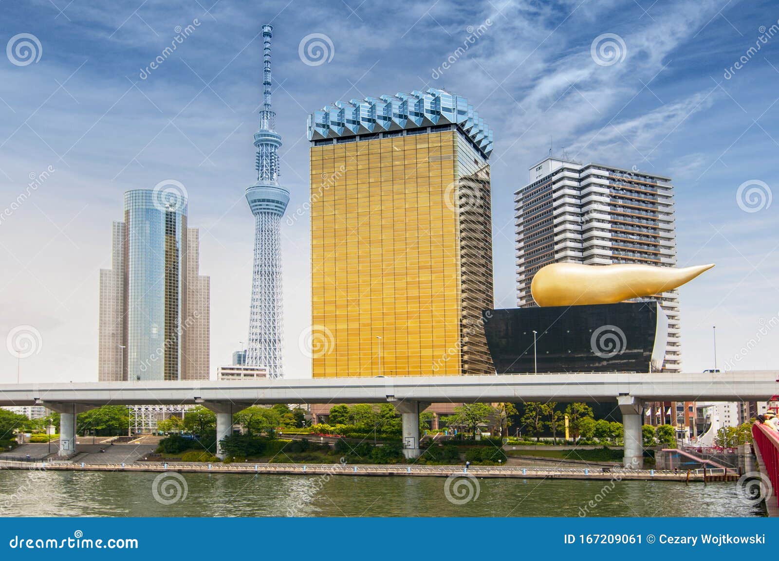 The Tokyo Skytree and Asahi Breweries Headquaeters Building, Japan ...