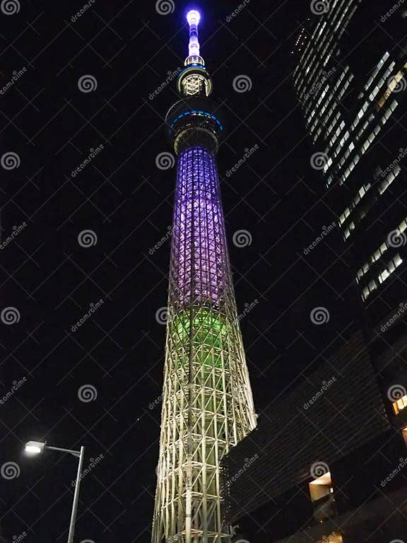 Tokyo-skytree Besonderer Blitz Redaktionelles Foto - Bild von olympiade ...