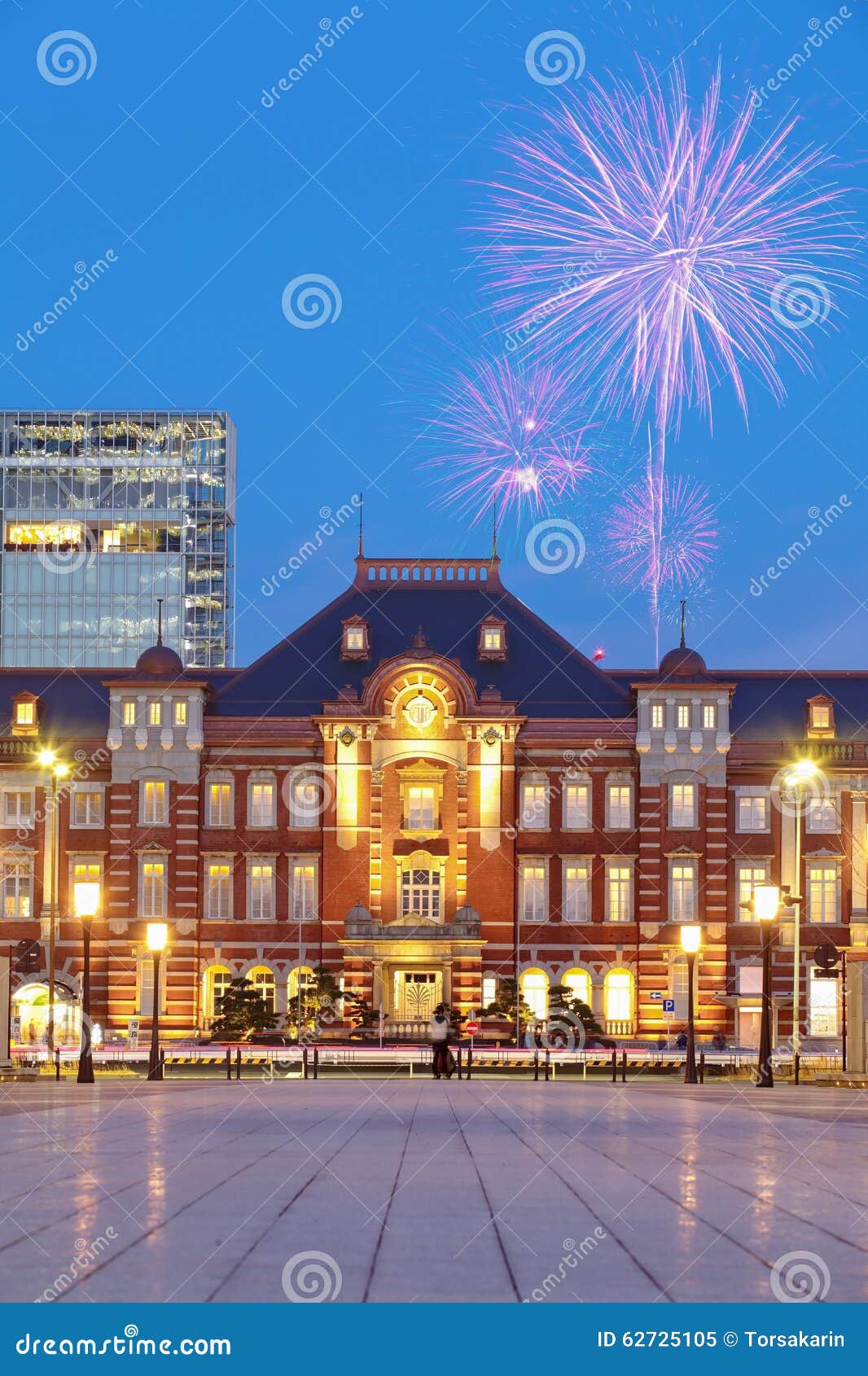 Tokyo Train Station Building Stock Image - Image of lighting, beautiful ...