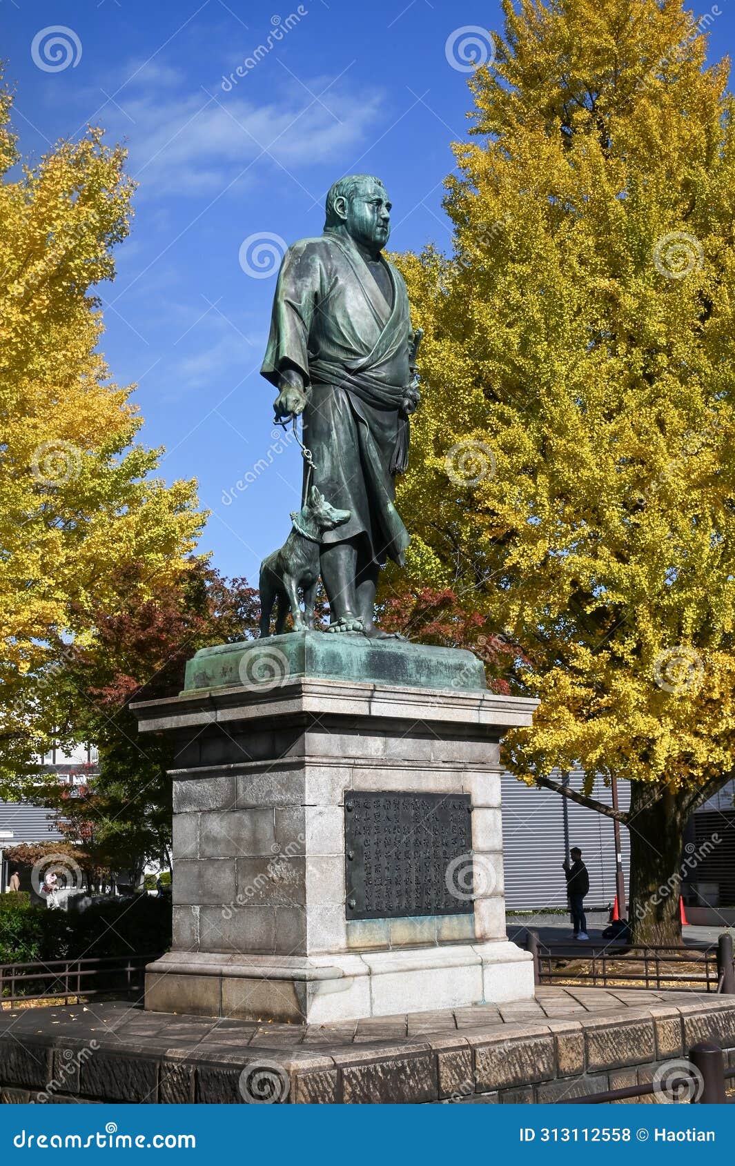Saigo Takamori Statue in Ueno Park, Tokyo Editorial Stock Photo - Image ...