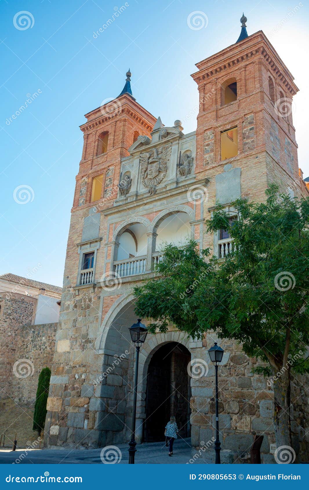 Toledo Cambron Gate and Tower, Spain Editorial Stock Photo - Image of ...