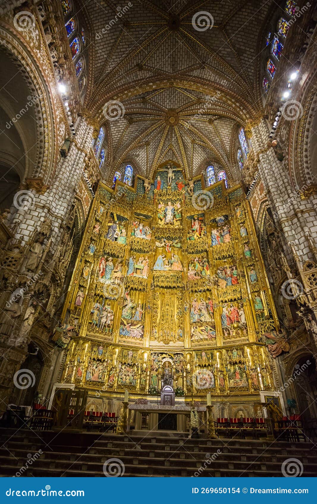 Retablo in the Main Chapel Inside the Cathedral of Toledo Editorial ...