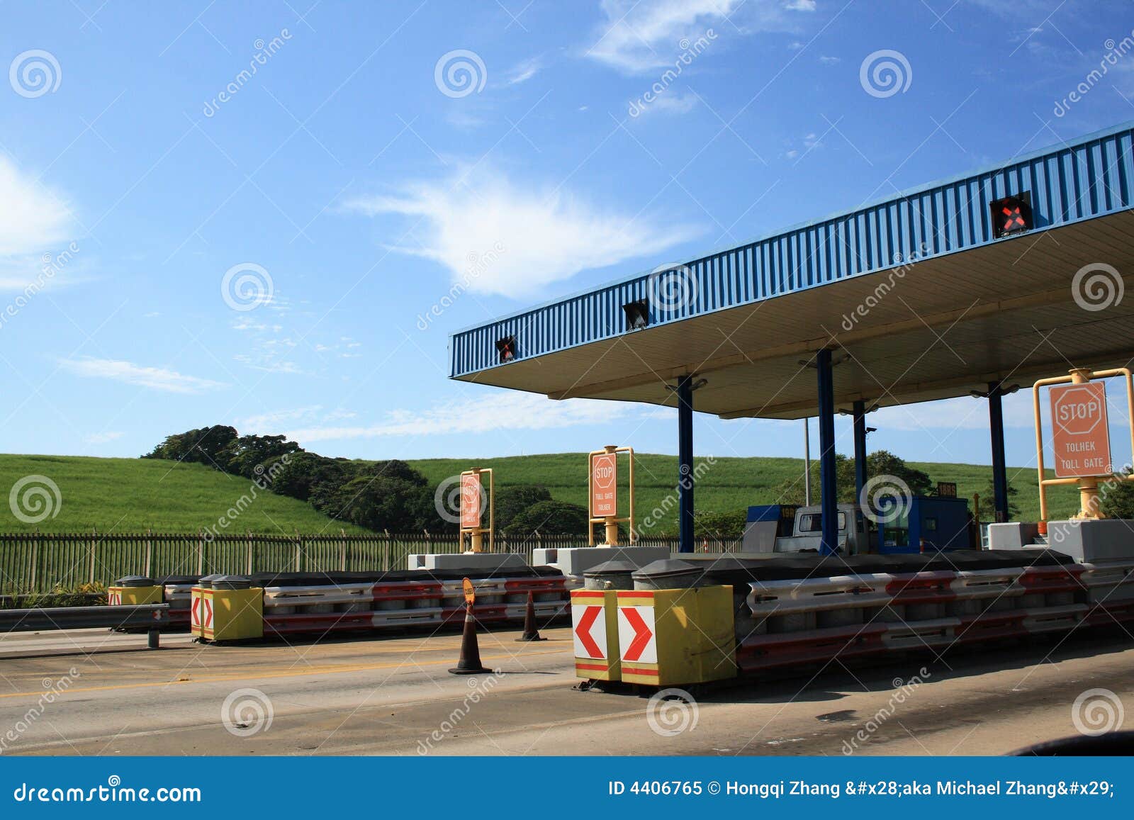 Toll plaza stock image. Image of cars, asphalt, green - 4406765
