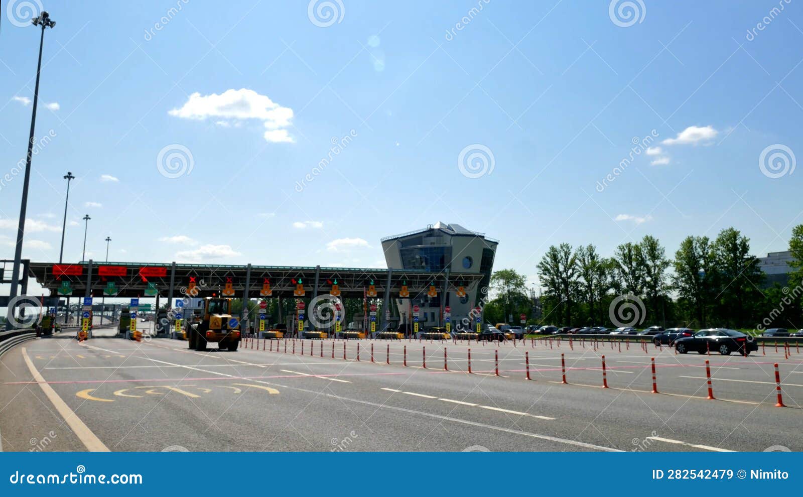 Tollway on the Controlled-access Highway Stock Image - Image of route ...