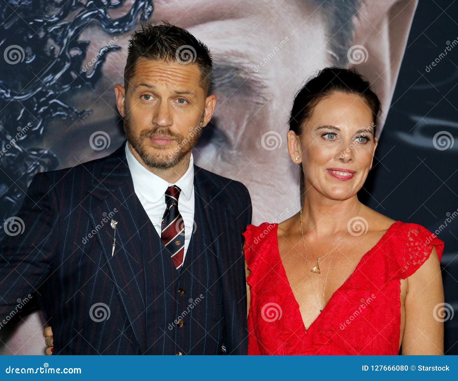 Tom Hardy y Kelly Marcel imagen editorial. Imagen de agente - 127666080