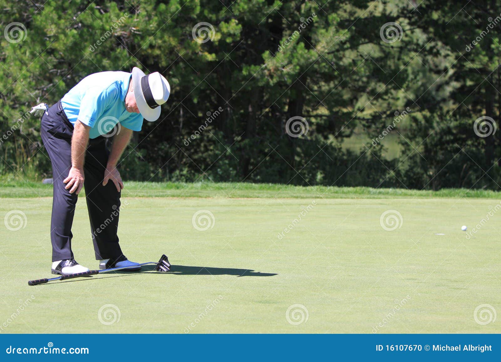 Tom Kite Reacts To Missed Putt Editorial Image - Image of kite, fame ...