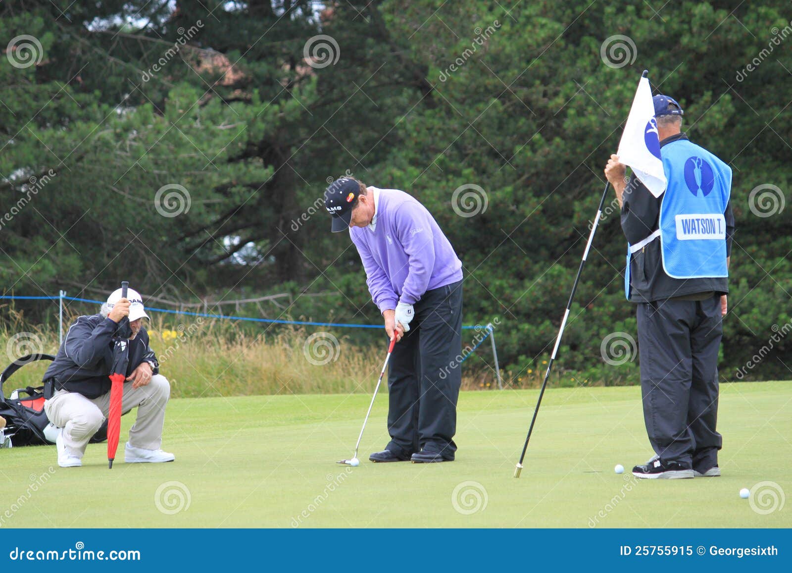 Tom Watson Putting on 8th Green Open Golf 2012 Editorial Image - Image ...