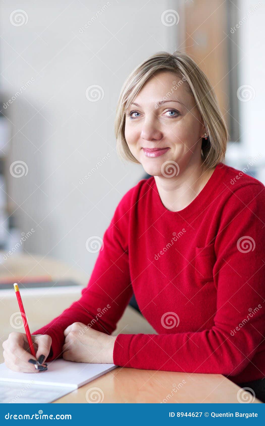 Tomando notas imagem de stock. Imagem de funcionamento - 8944627