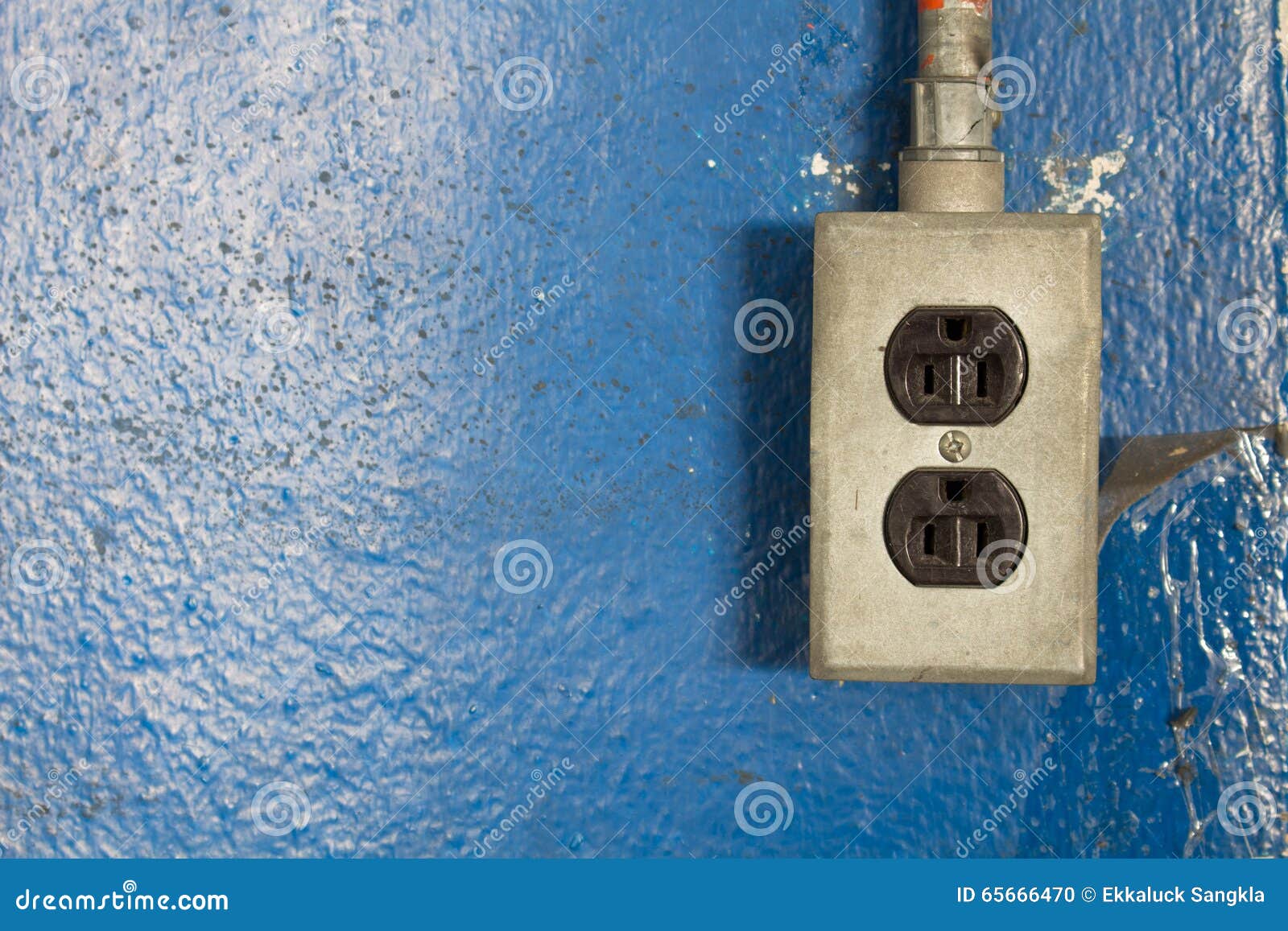 Tomas De Corriente 220-volt Foto de archivo - Imagen de enchufe, cubo ...