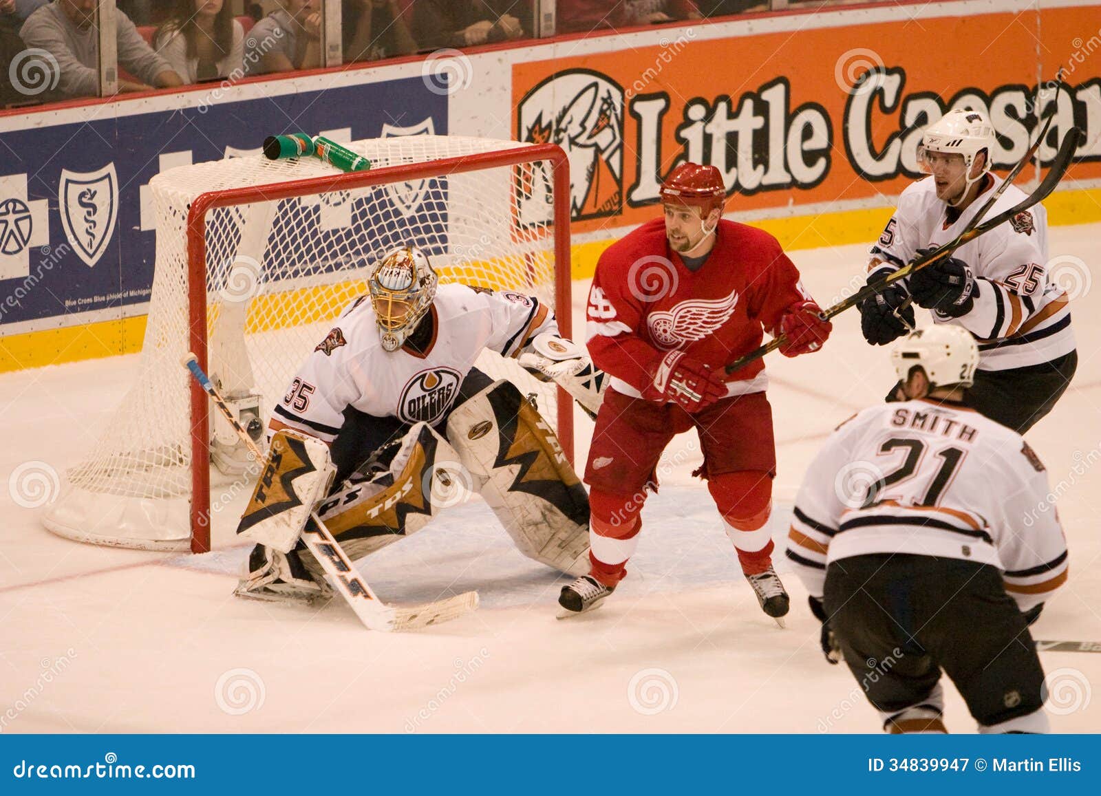 Tomas Holstrom Stands in Front De Dwayne Roloson Photographie éditorial ...