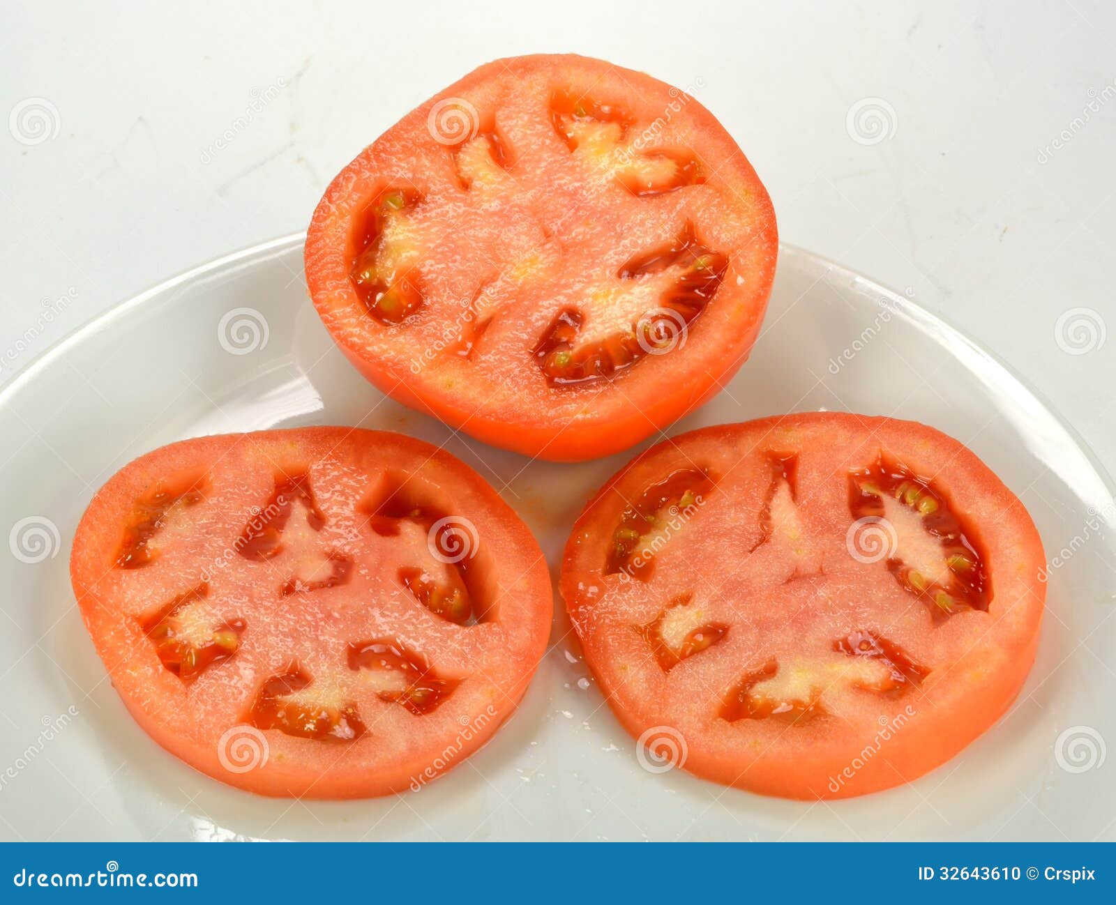 Tomate cortado foto de archivo. Imagen de tomate, placa - 32643610