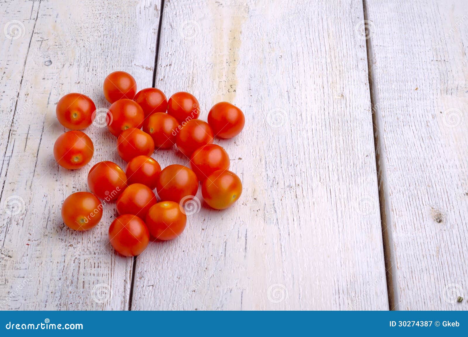 Tomate dulce fresco imagen de archivo. Imagen de agricultura - 30274387