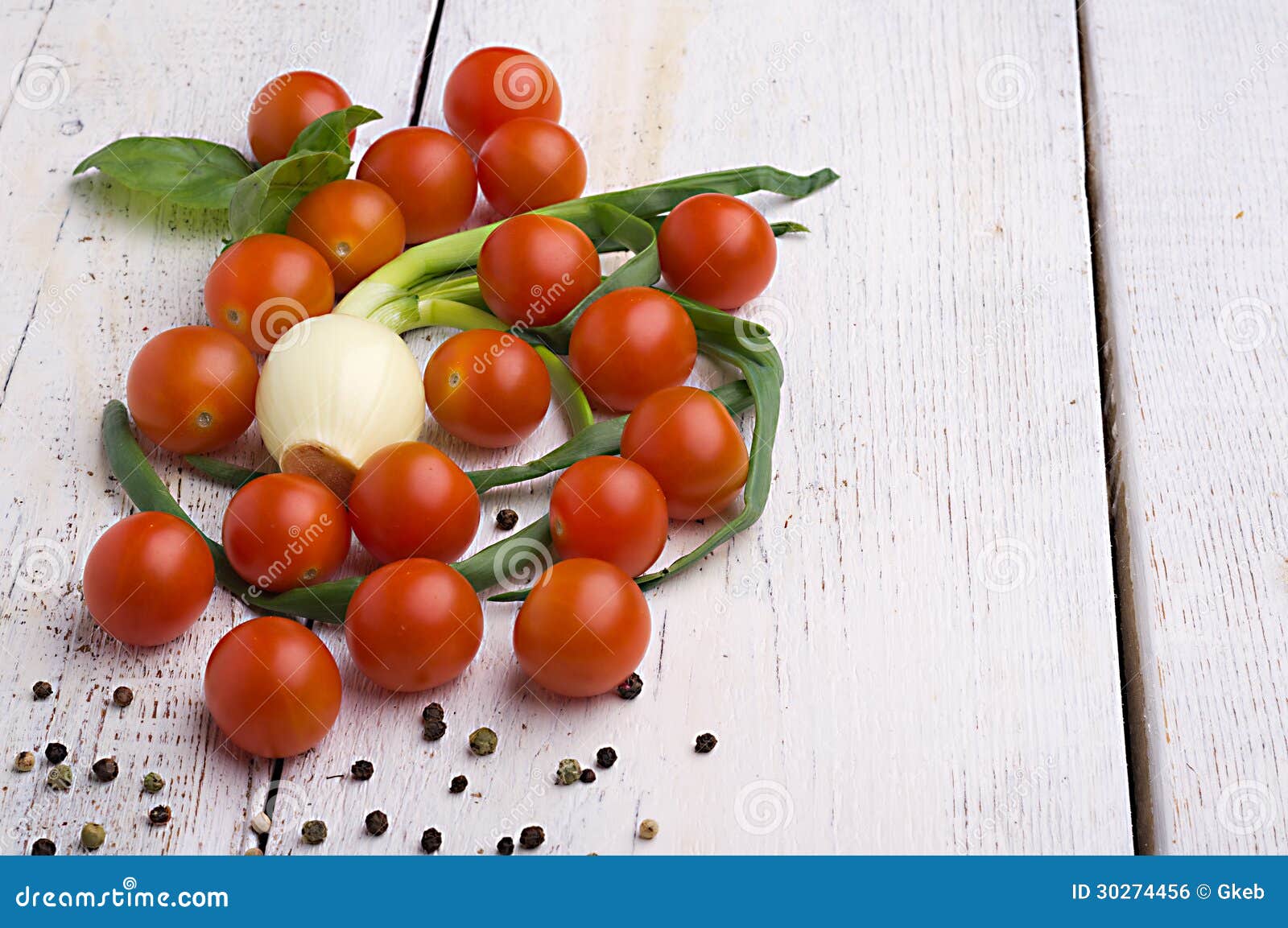 Tomate dulce fresco foto de archivo. Imagen de diferente - 30274456