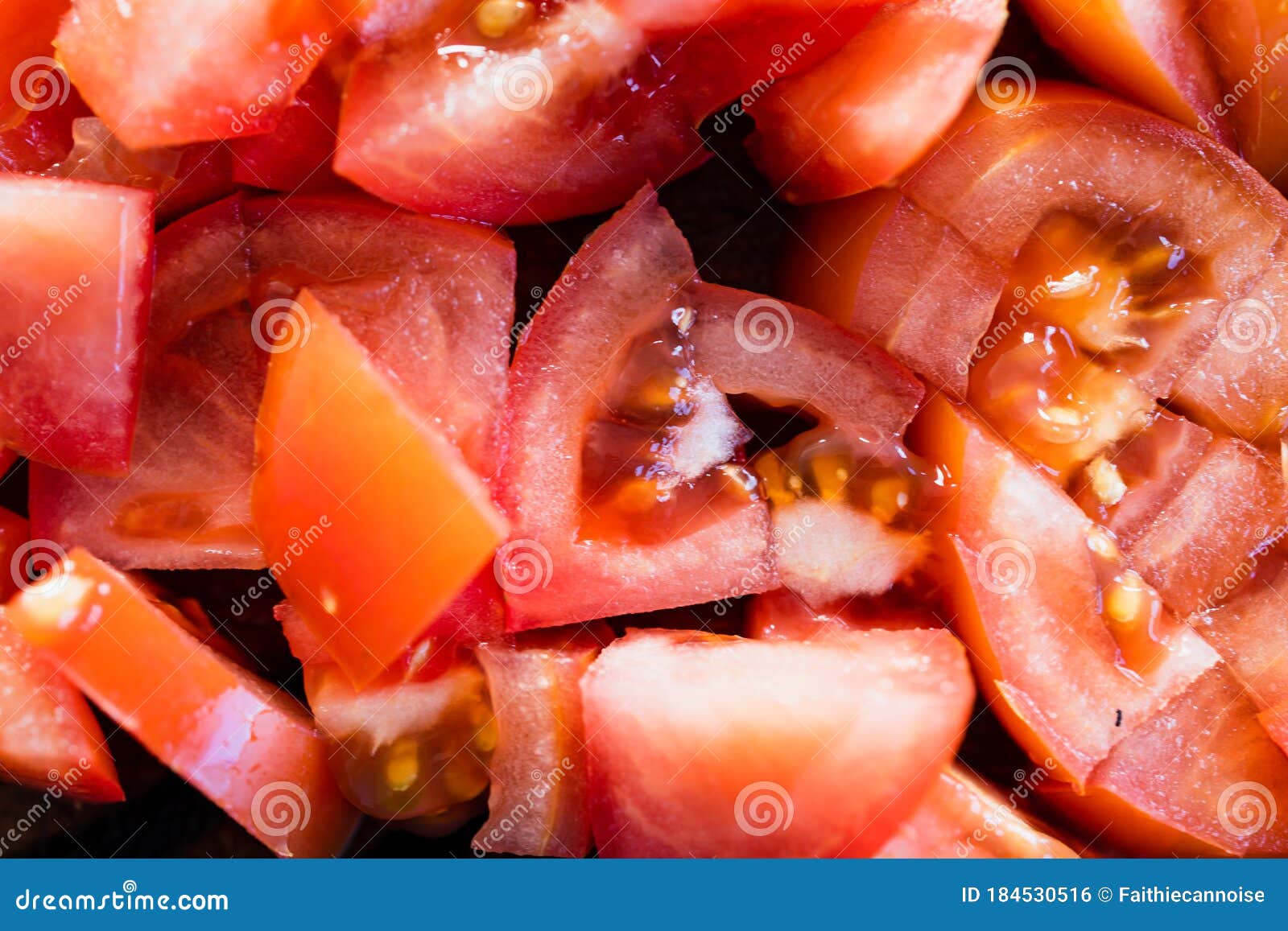 Tomate Picado Em Pranchas De Corte Foto de Stock - Imagem de ...