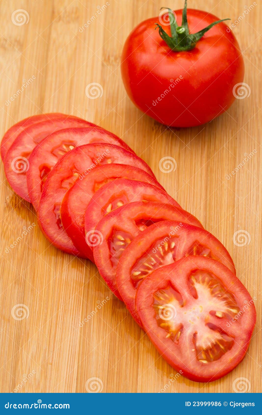 Tomates Cortados Imagem de Stock Royalty Free - Imagem: 23999986
