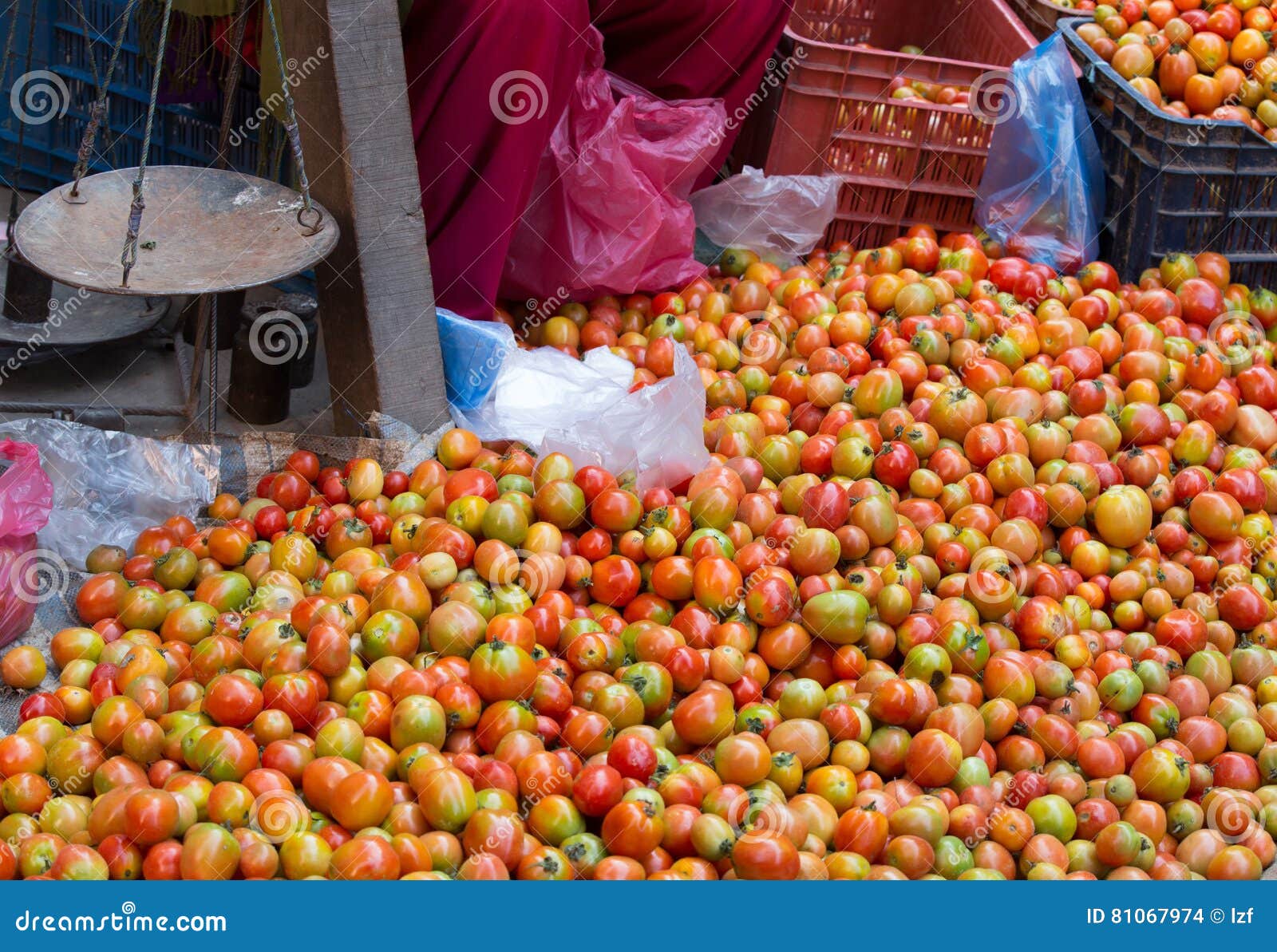 Tomato Selling at the Street Shop Stock Photo - Image of pile, colorful ...