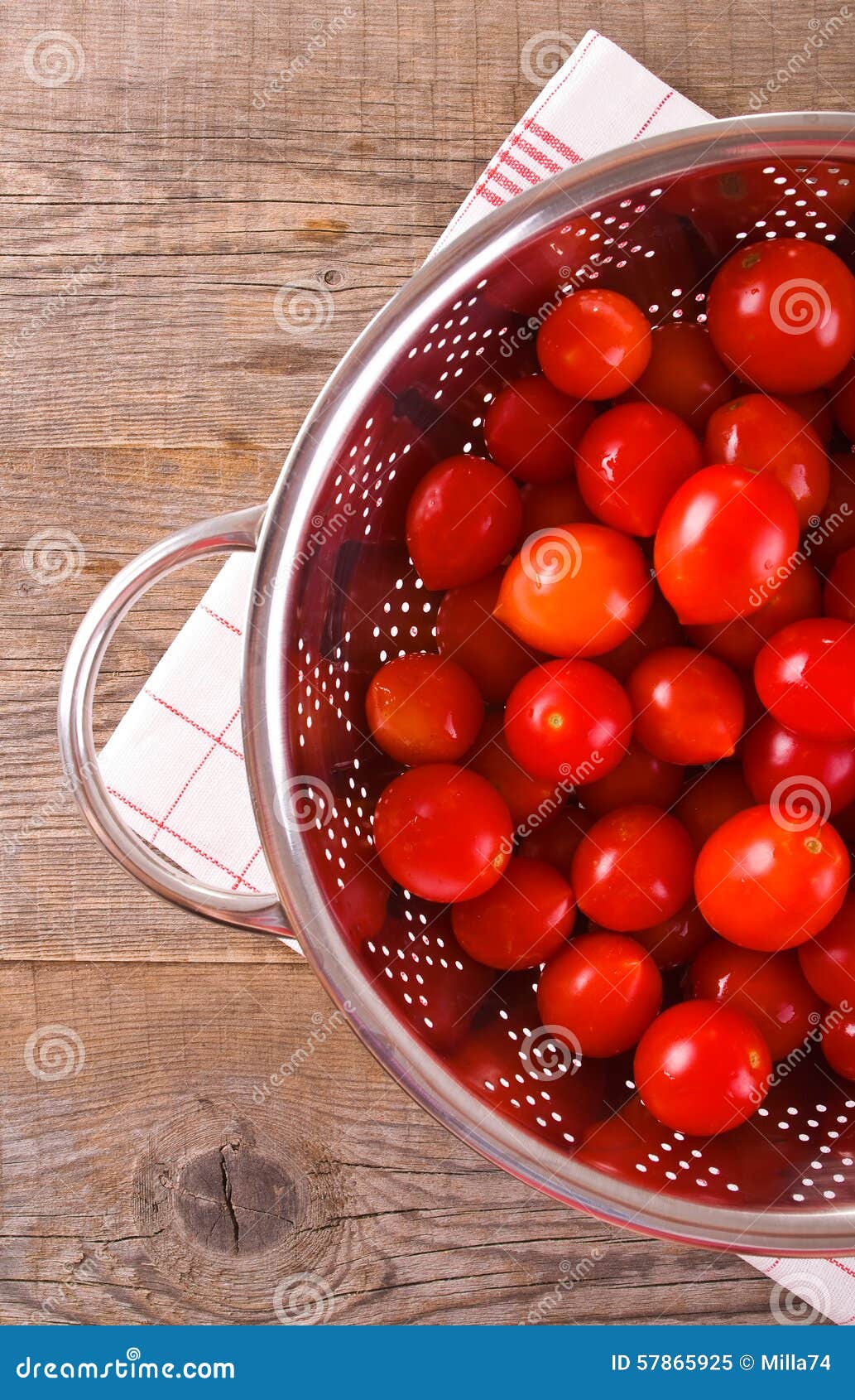 Tomatoes in colander. stock image. Image of alimentation - 57865925