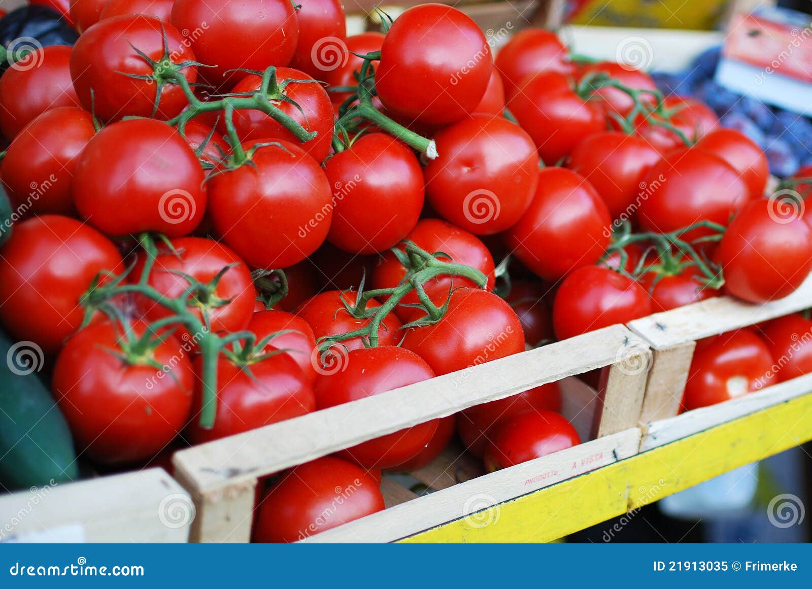 Tomatoes at a market stand stock image. Image of food - 21913035