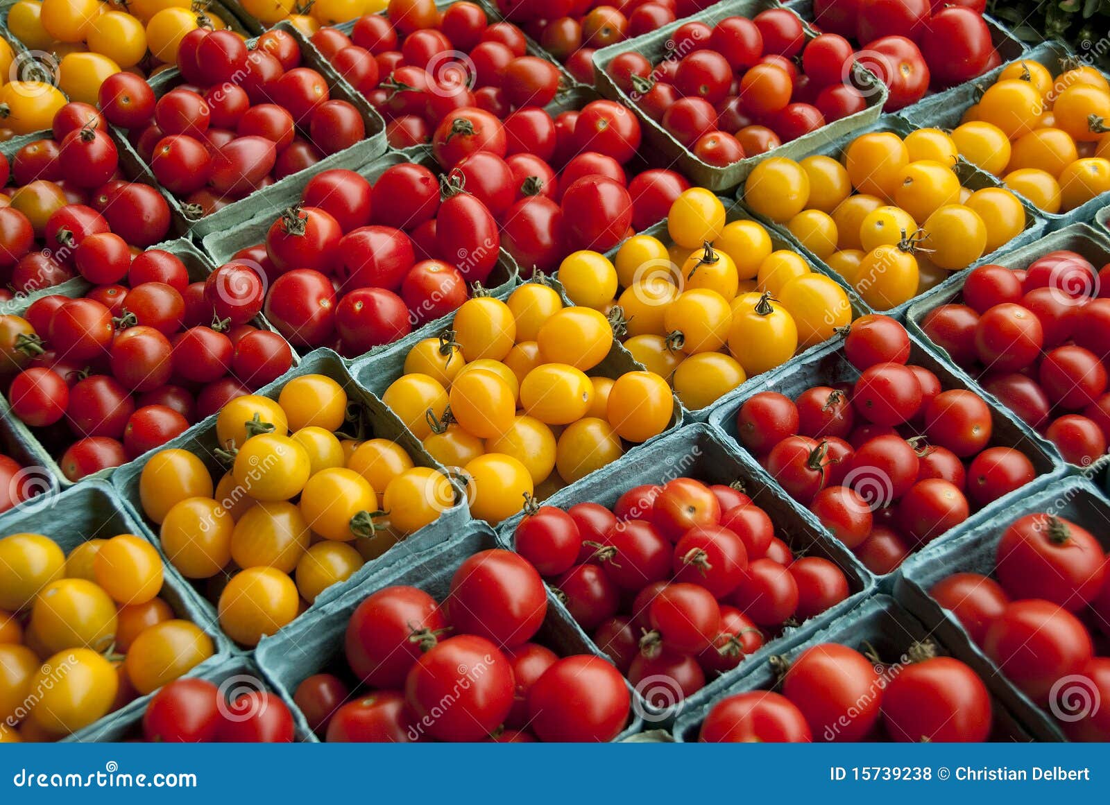 Tomatoes on Vegetable Stand Stock Photo - Image of market, ripe: 15739238