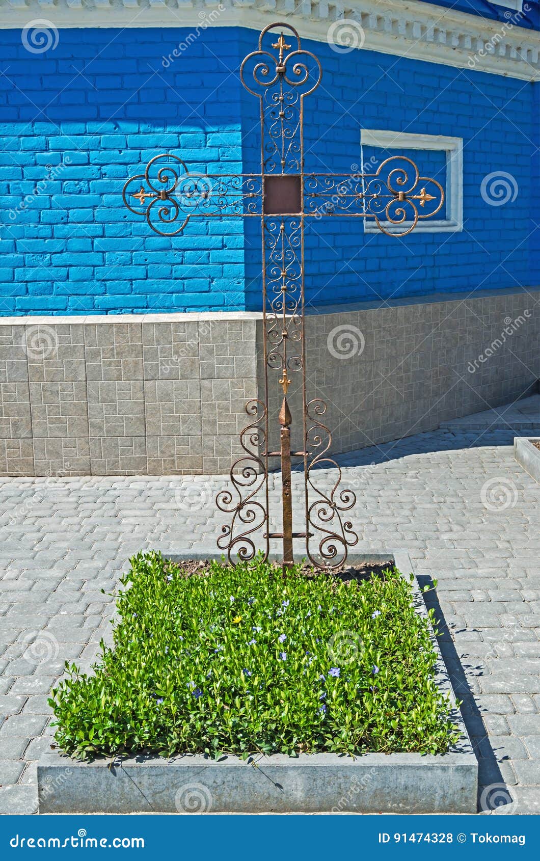 Tomb cross stock photo. Image of exterior, front, cross - 91474328