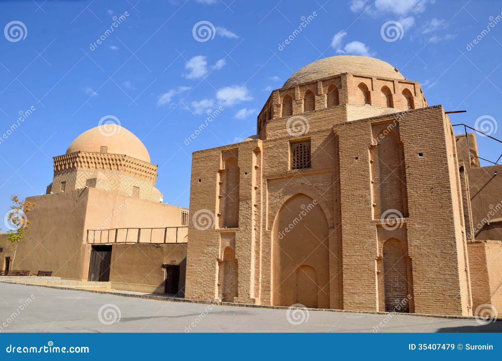 Tomb of the 12 imams stock image. Image of asia, imams - 35407479