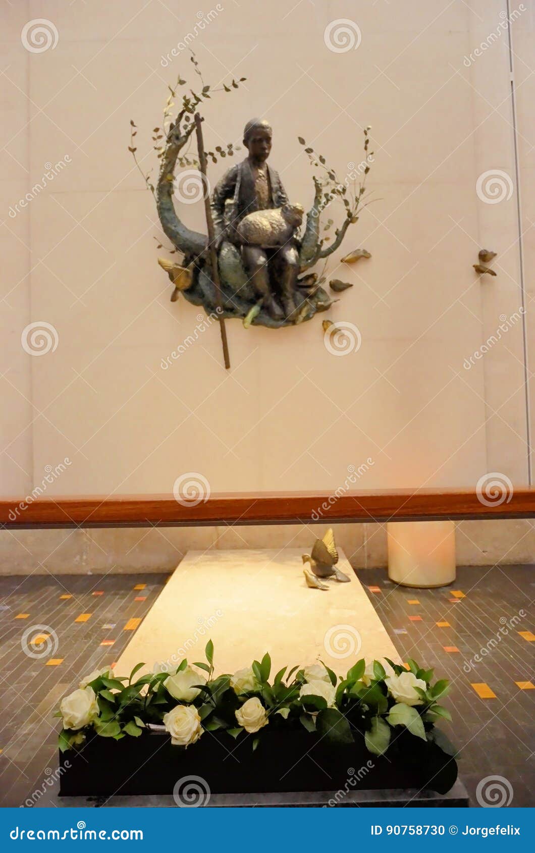 Tomb Inside the Basilica of Fatima Editorial Image - Image of tomb ...