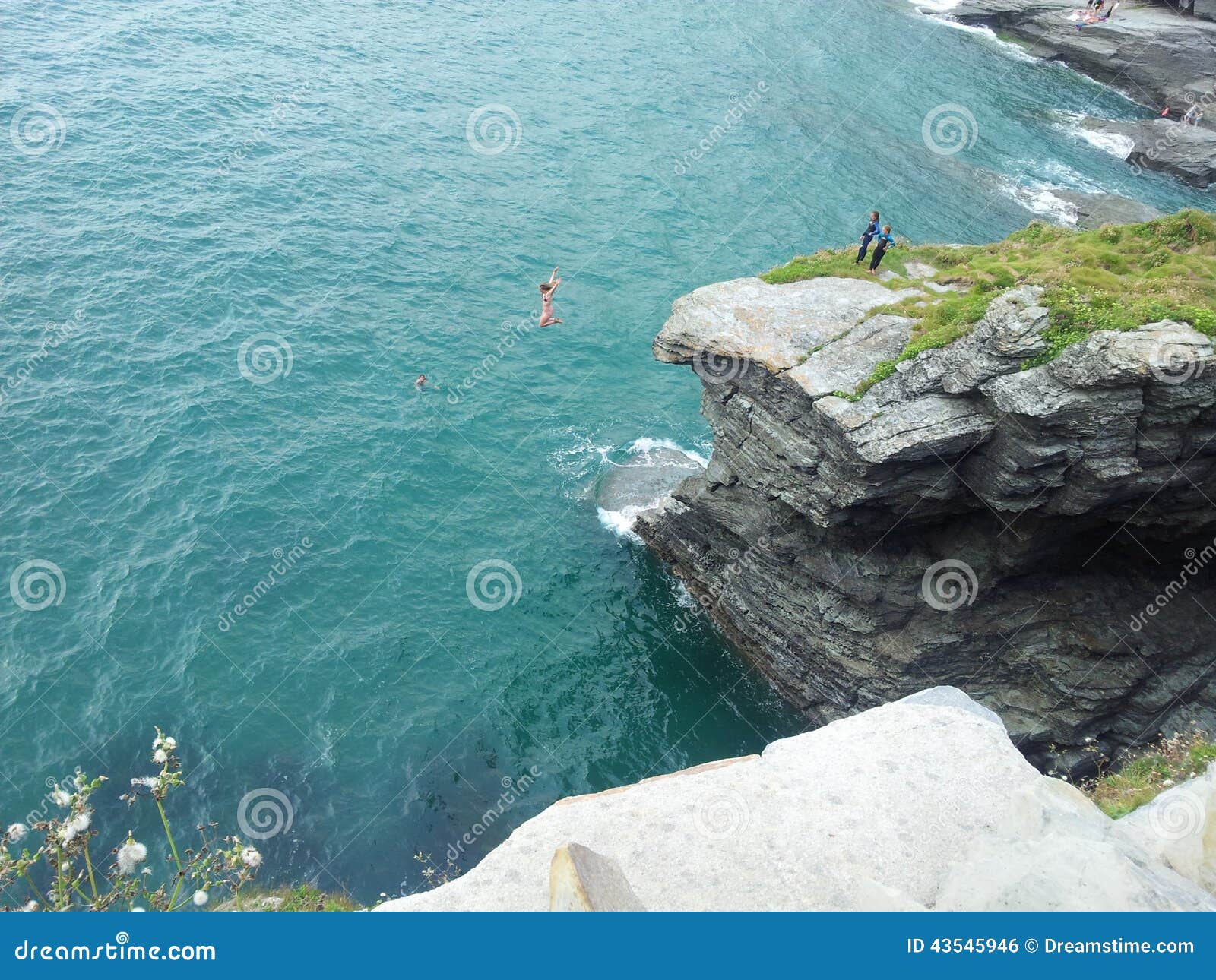 Tombstone Cliff Base Jumping Stock Photo - Image of tombstoning, cliff ...