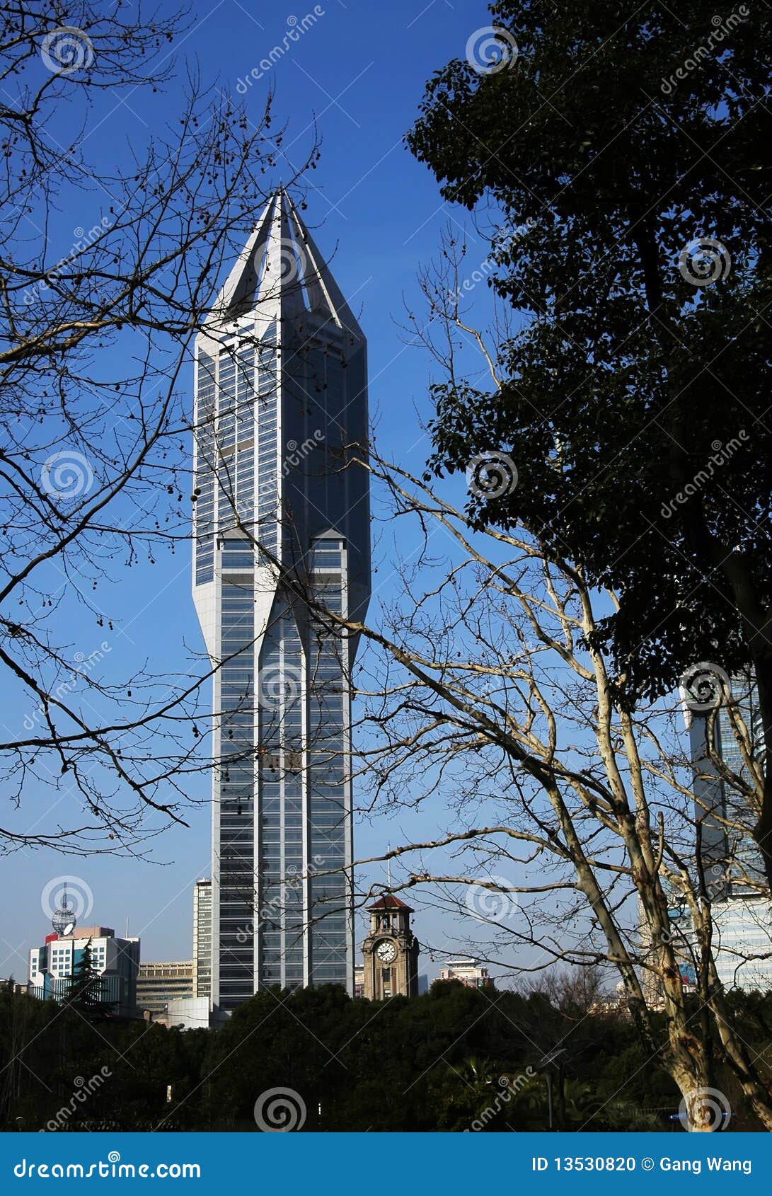Exterior of Tomorrow Square Tower Stock Photo - Image of shanghai, puxi ...