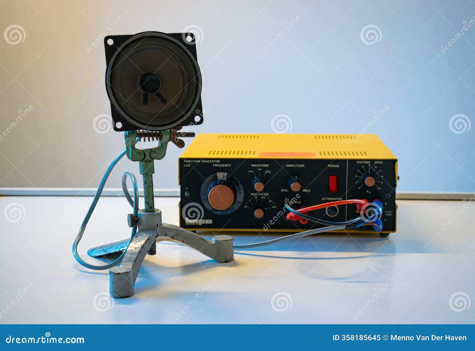 Tone Generator with Connected Speaker, Used As a Demonstration in ...