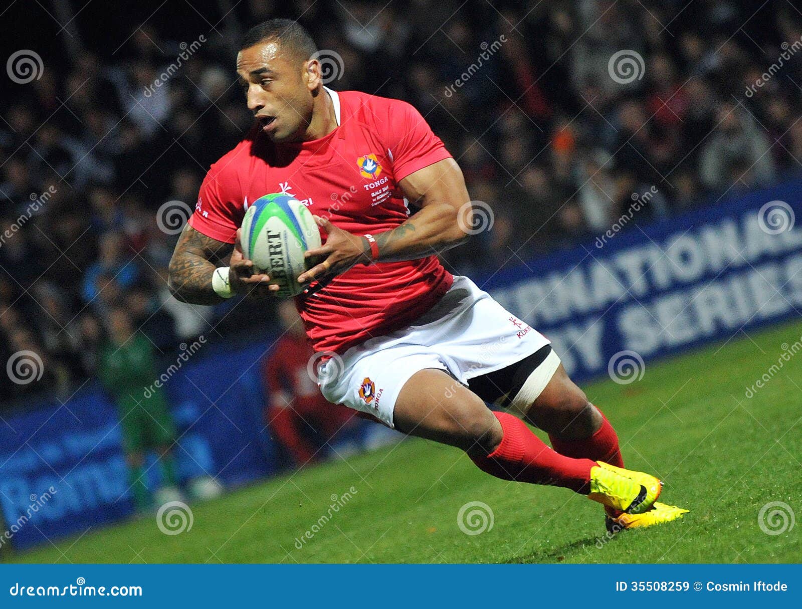 Tonga Rugby Player with Ball Editorial Stock Image - Image of lineout ...