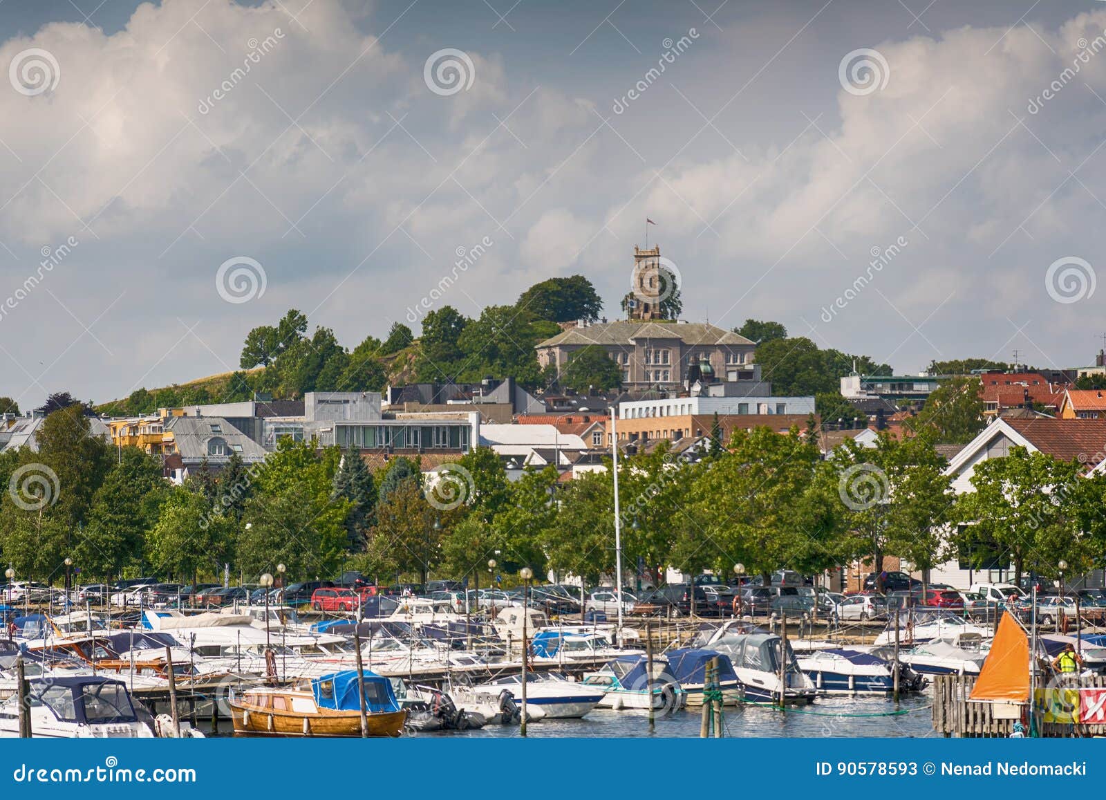 Tonsberg by day panorama editorial stock photo. Image of water - 90578593