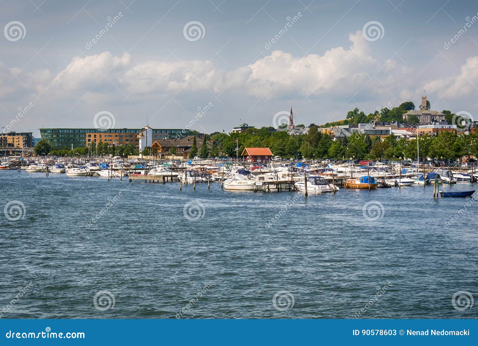 Tonsberg by day panorama editorial stock photo. Image of western - 90578603